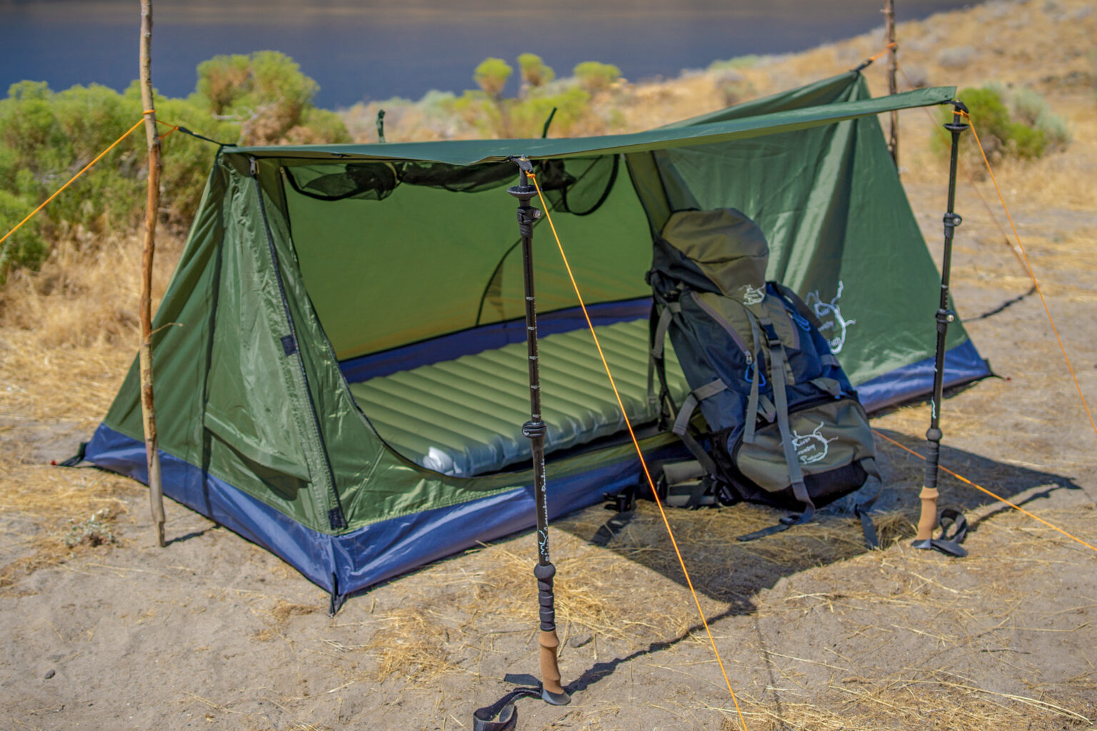 Trekker Tent 1A, Bivy Style Ultralight Backpacking Trekking Pole Tent ...
